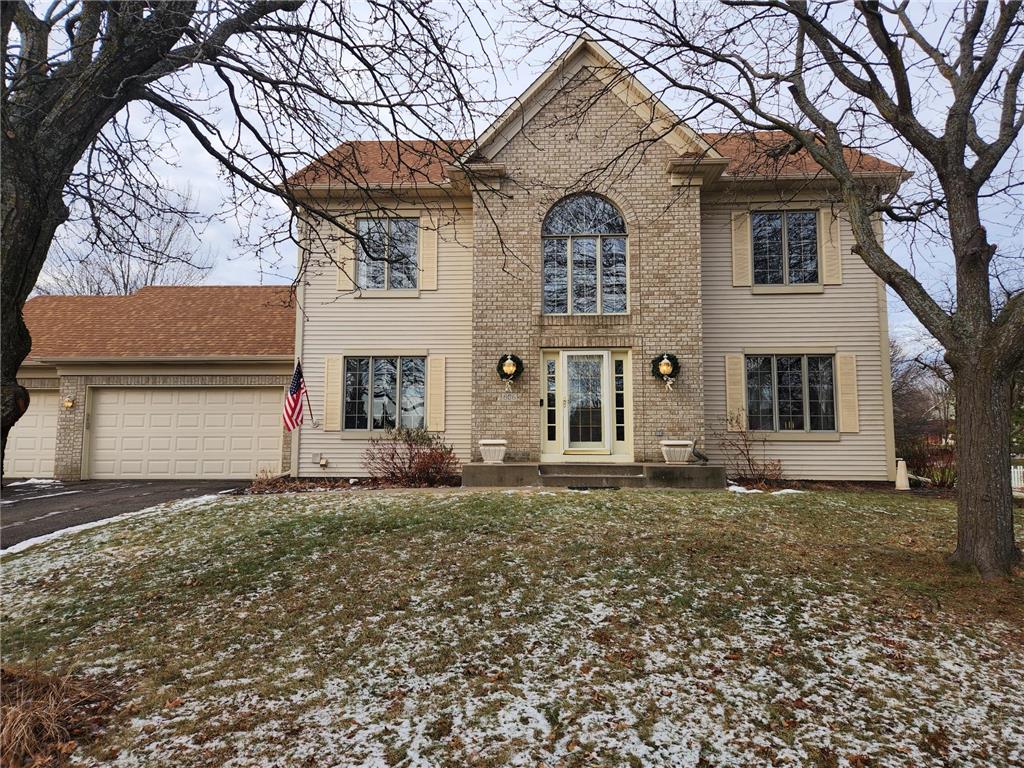 806 Spring Hill Court, Woodbury, MN, 55125 | MLS: 6612759 | Edina Realty