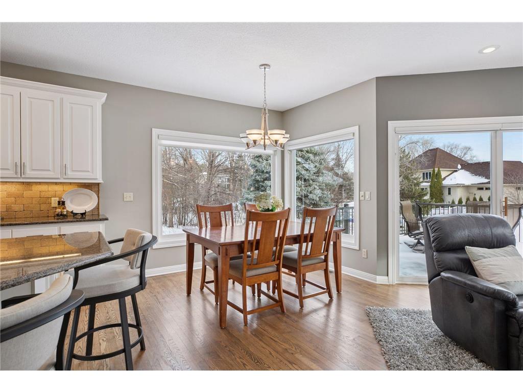 8064 Enclave Circle, Woodbury, MN, 55125 | MLS: 7003871 | Edina Realty
