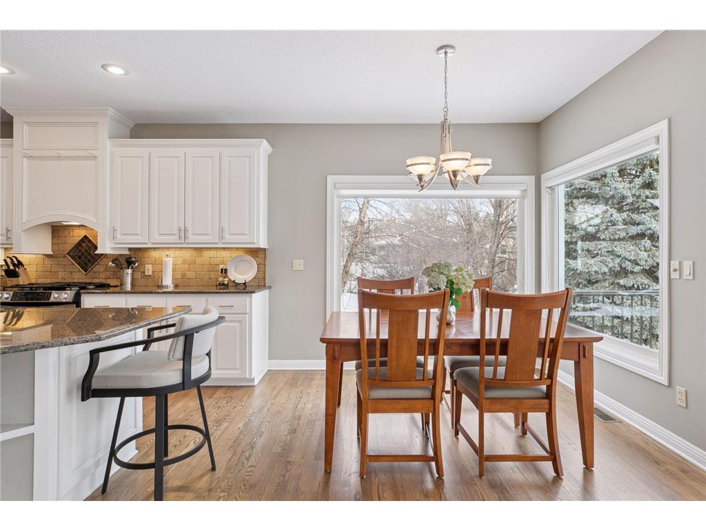8064 Enclave Circle, Woodbury, MN, 55125 | MLS: 7003871 | Edina Realty