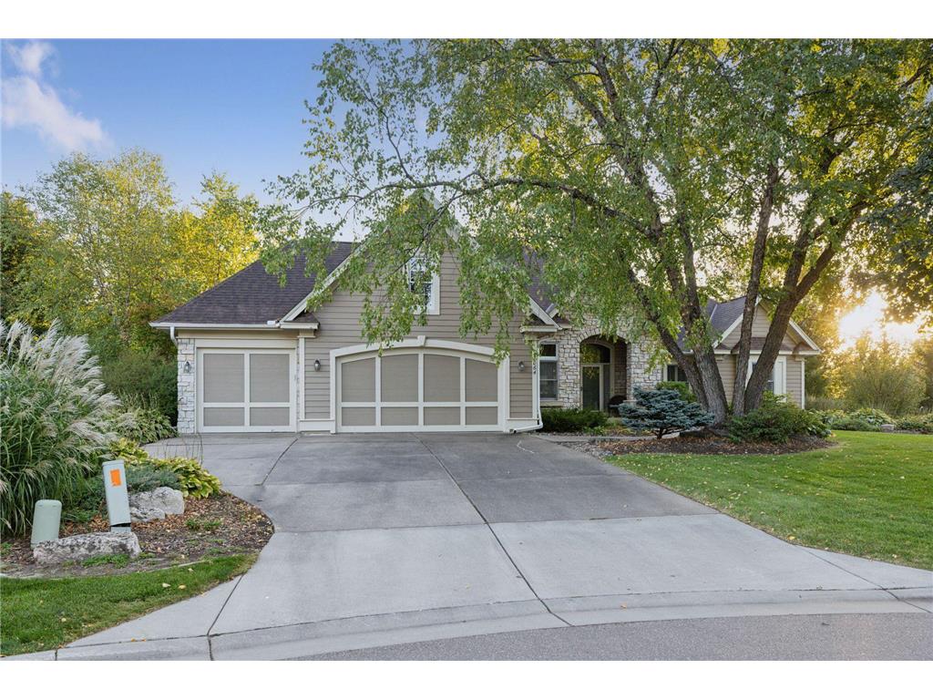 8064 Enclave Circle, Woodbury, MN, 55125 | MLS: 7003871 | Edina Realty
