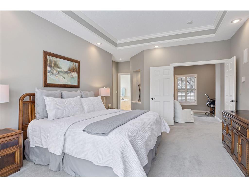 8064 Enclave Circle, Woodbury, MN, 55125 | MLS: 7003871 | Edina Realty