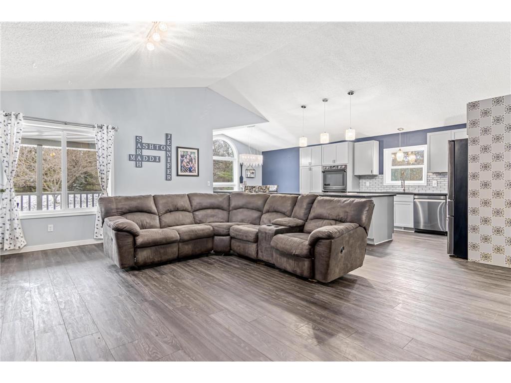 8083 341st Street, Stacy, MN, 55079 | MLS: 6498774 | Edina Realty