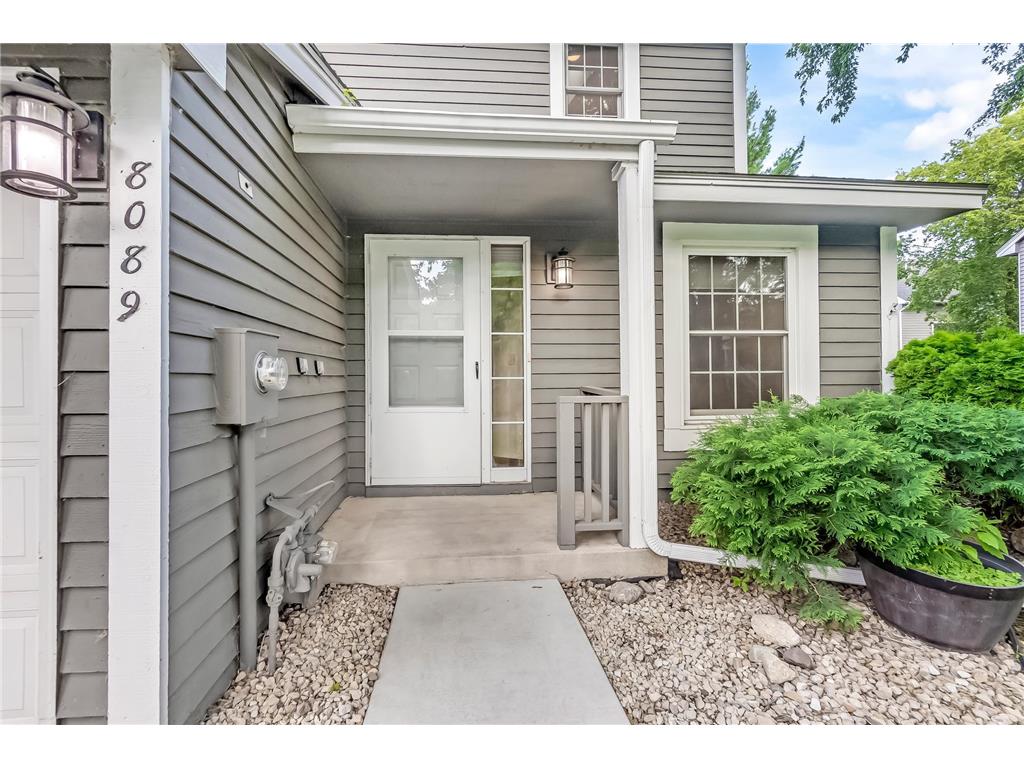 8089 Curtis Lane, Eden Prairie, MN, 55347 | MLS: 6552920 | Edina Realty