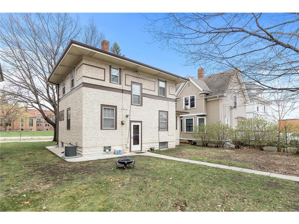 811 Snelling Avenue N, Saint Paul, MN, 55104 | MLS: 6521893 | Edina Realty