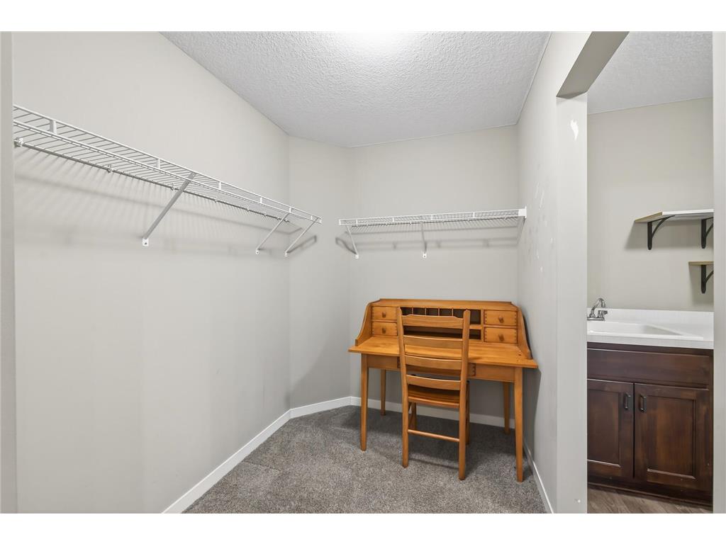 813 Golden Way NW, Isanti, MN, 55040 | MLS: 7005911 | Edina Realty