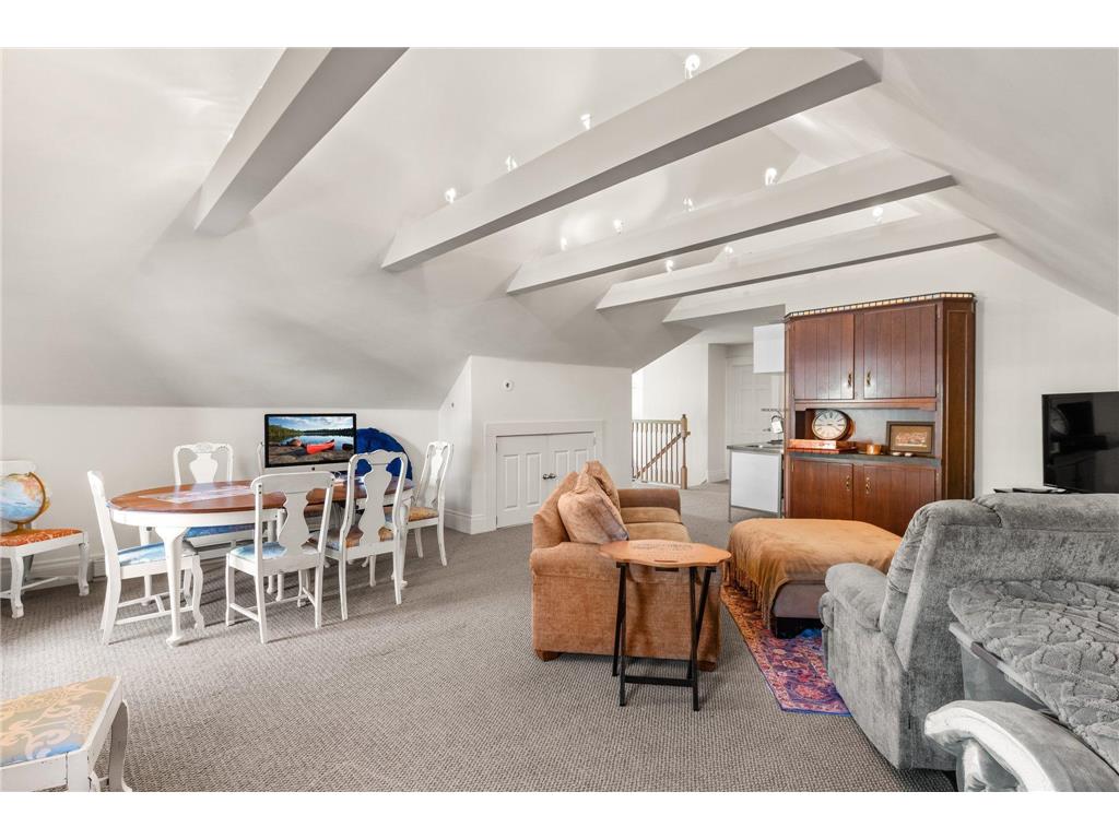 818 Summit Avenue, Saint Paul, MN, 55105 | MLS: 6731516 | Edina Realty