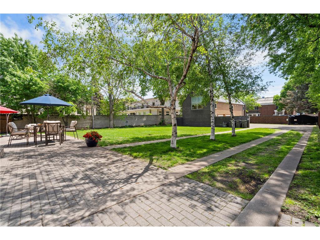 818 Summit Avenue, Saint Paul, MN, 55105 | MLS: 6731516 | Edina Realty