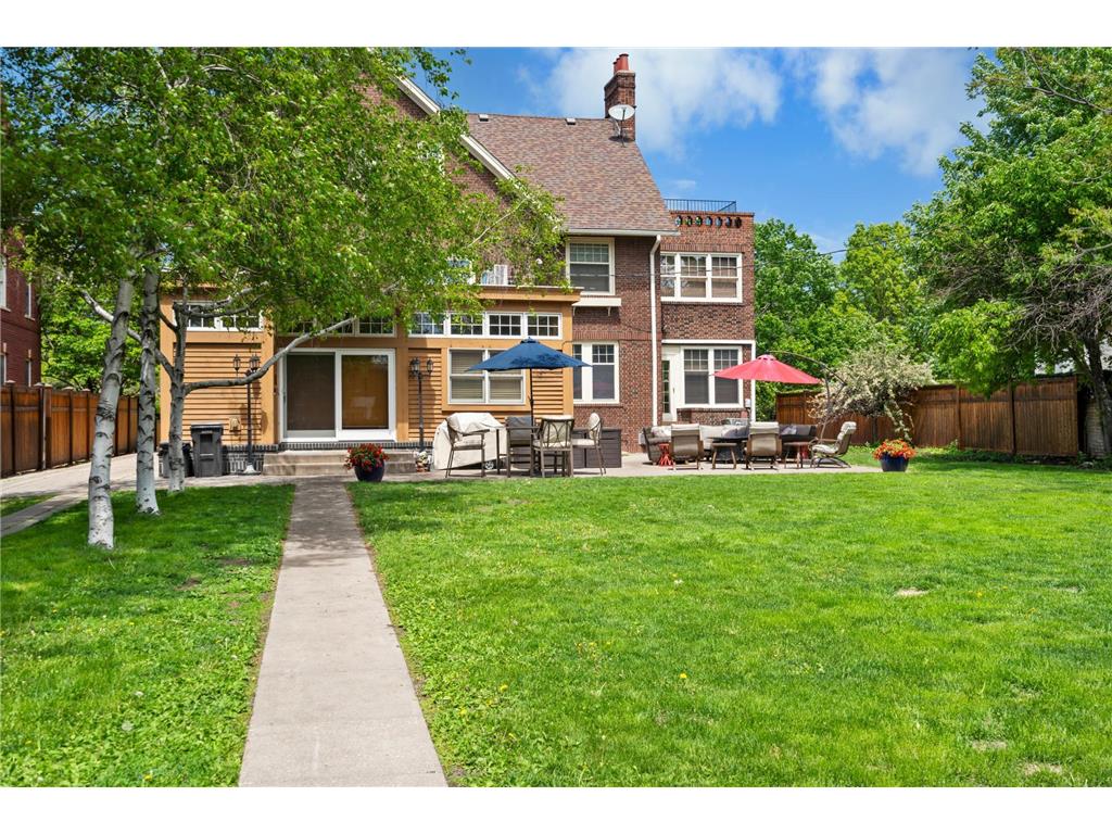 818 Summit Avenue, Saint Paul, MN, 55105 | MLS: 6731516 | Edina Realty