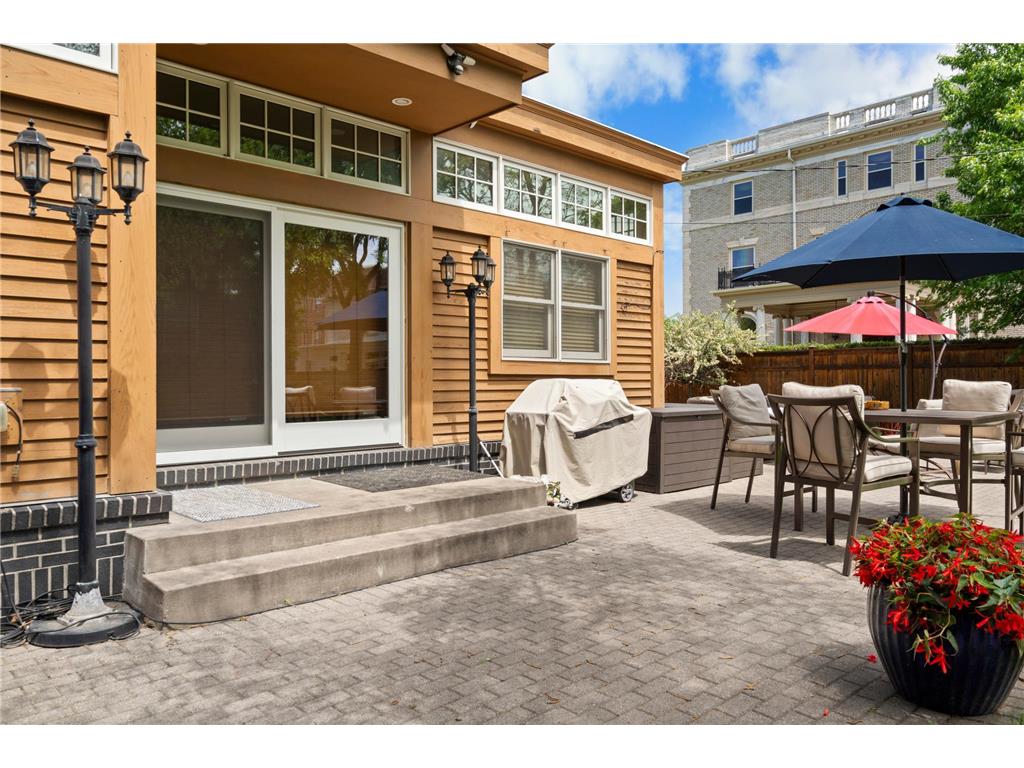 818 Summit Avenue, Saint Paul, MN, 55105 | MLS: 6731516 | Edina Realty