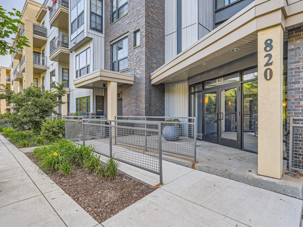 820 Emerald Street #301, Saint Paul, MN, 55114 | MLS: 6389244 | Edina ...