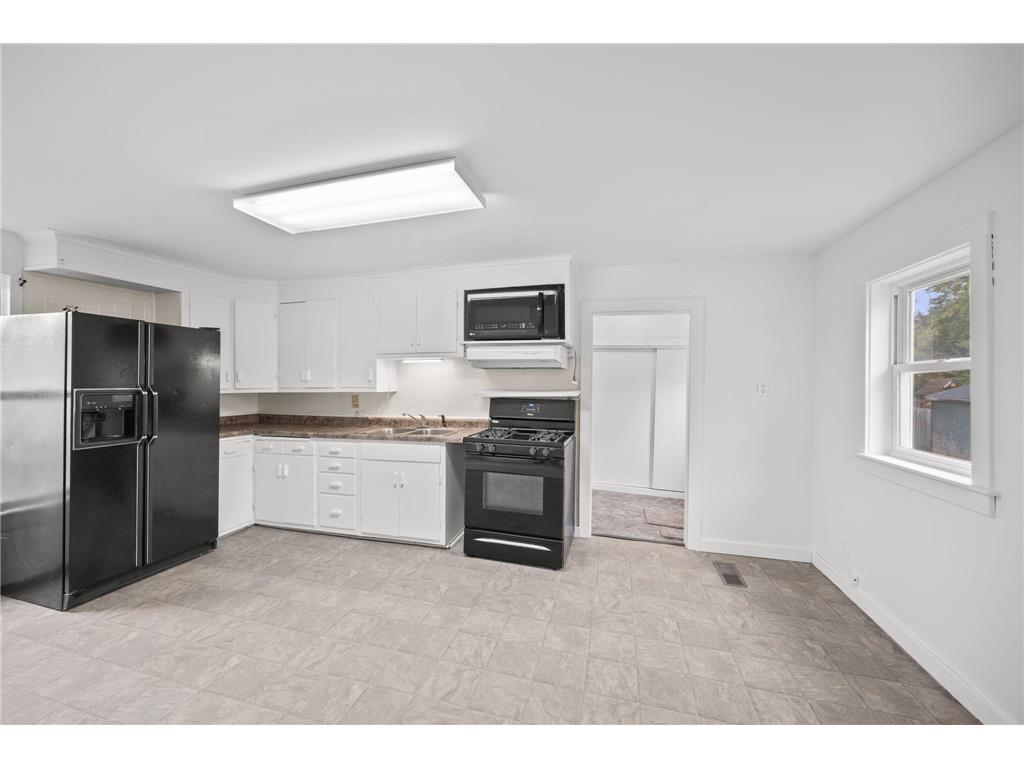 821 7th Avenue, Howard Lake, MN, 55349 | MLS: 6798686 | Edina Realty