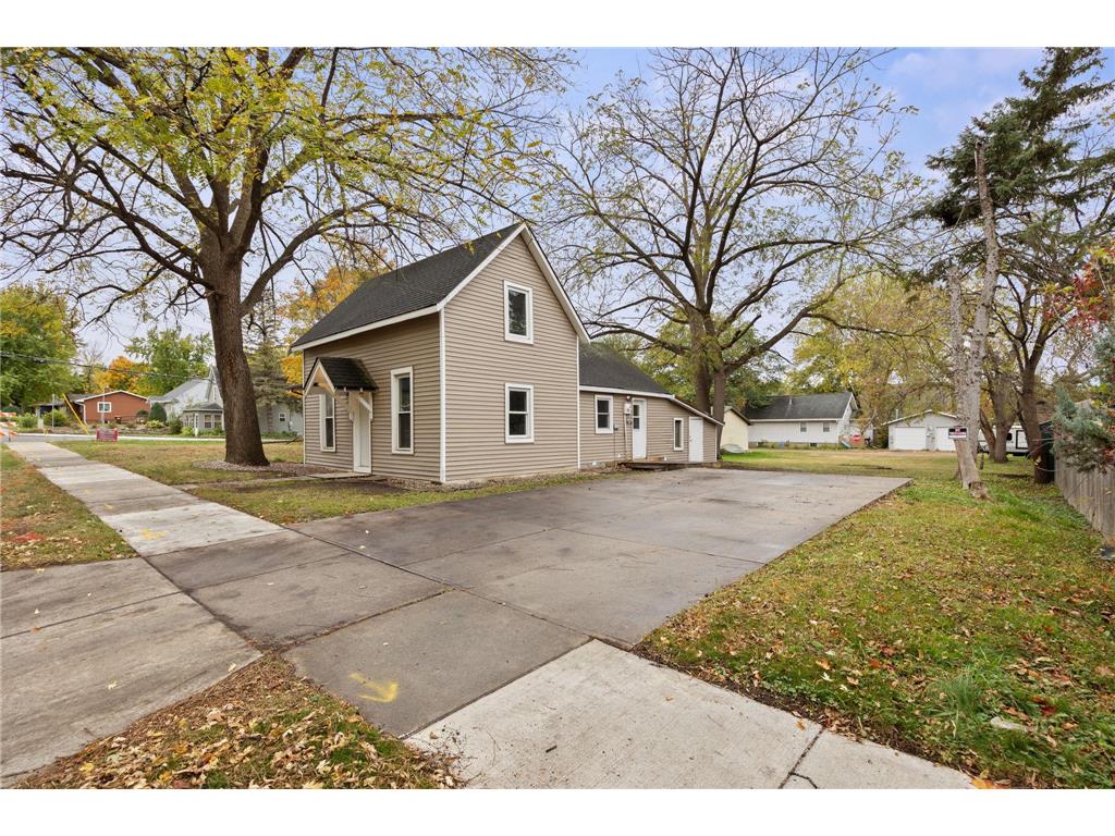 821 7th Avenue, Howard Lake, MN, 55349 | MLS: 6798686 | Edina Realty