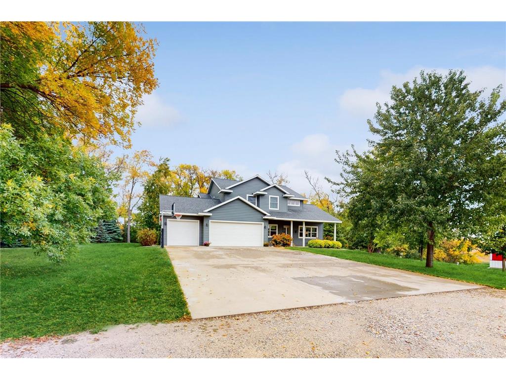 821 County Road 8 SE, Kandiyohi Twp, MN, 56251 | MLS: 6440330 | Edina ...