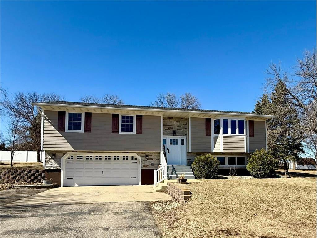 824 Janes Circle Drive SW, Alexandria, MN, 56308 | MLS: 6694246 | Edina ...