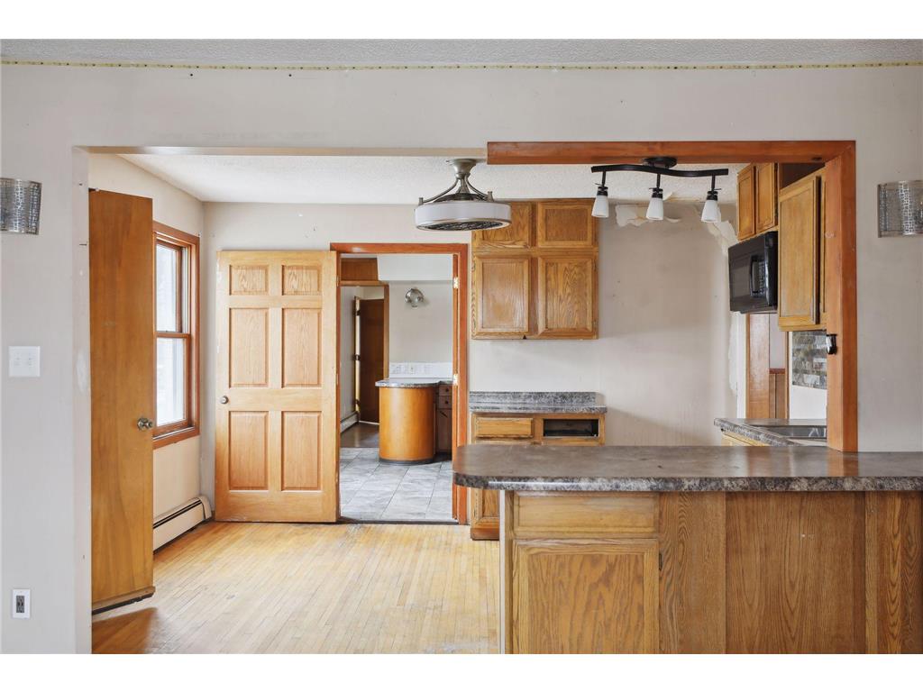 826 Como Avenue, Saint Paul, MN, 55103 | MLS: 6478003 | Edina Realty