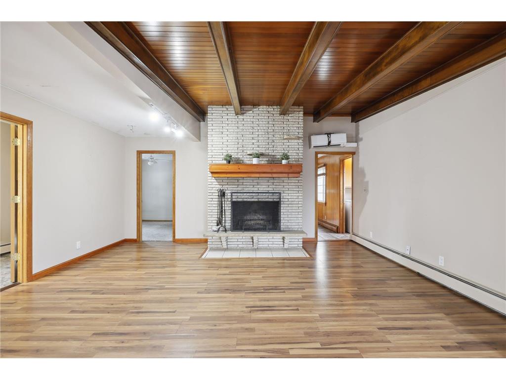 826 Como Avenue, Saint Paul, MN, 55103 | MLS: 6546148 | Edina Realty