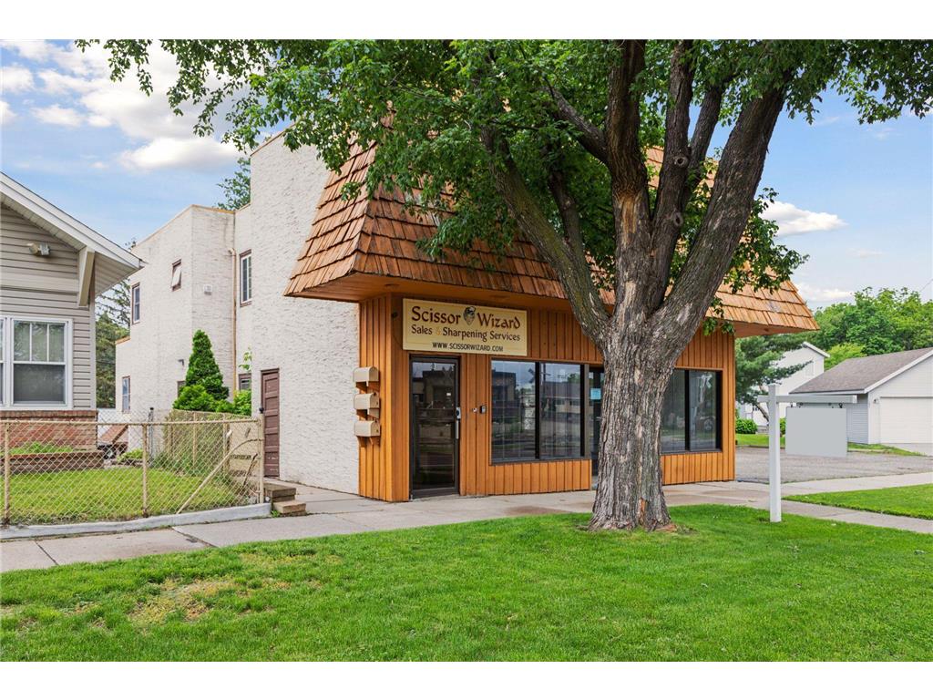 826 Como Avenue, Saint Paul, MN, 55103 | MLS: 6546148 | Edina Realty