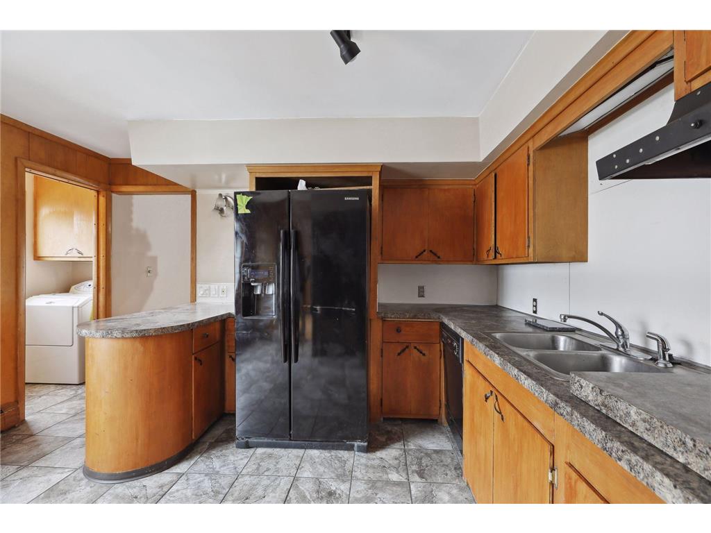 826 Como Avenue, Saint Paul, MN, 55103 | MLS: 6546148 | Edina Realty