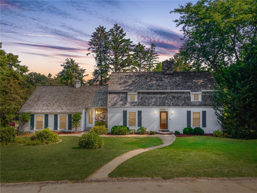 827 Woodgate Lane NW, Rochester, MN, 55901 | MLS: 6427157 | Edina Realty