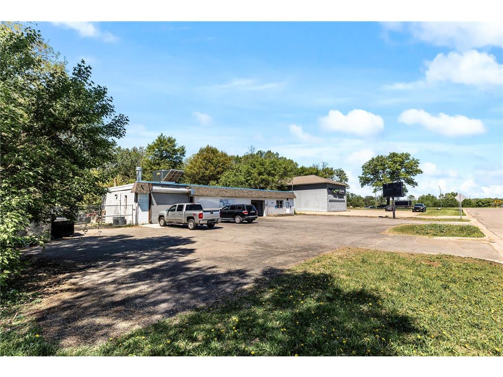 8370 Pierce Street NE, Spring Lake Park, MN, 55432 | MLS: 6689647 ...