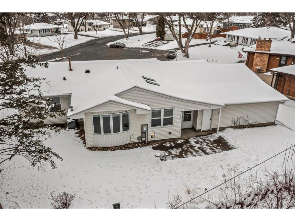 8425 Kell Avenue S, Bloomington, MN, 55437 | MLS: 7027829 | Edina Realty