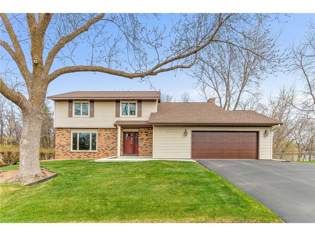 8445 135th Street W, Apple Valley, MN, 55124 | MLS: 6703842 | Edina Realty