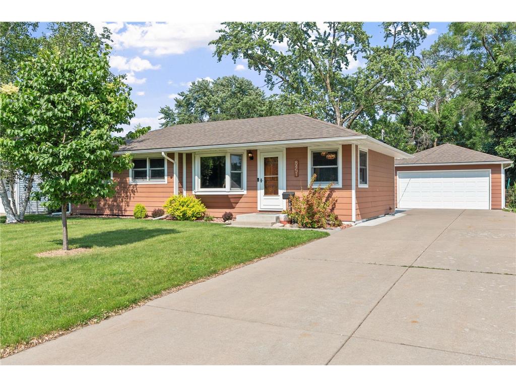 8451 Elliot Avenue S, Bloomington, MN, 55420 | MLS: 6736733 | Edina Realty