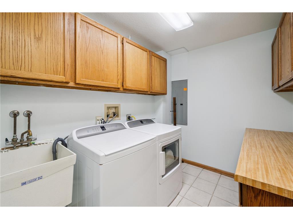 8461 Rice Lake Road, Maple Grove, MN, 55369 | MLS: 6805800 | Edina Realty