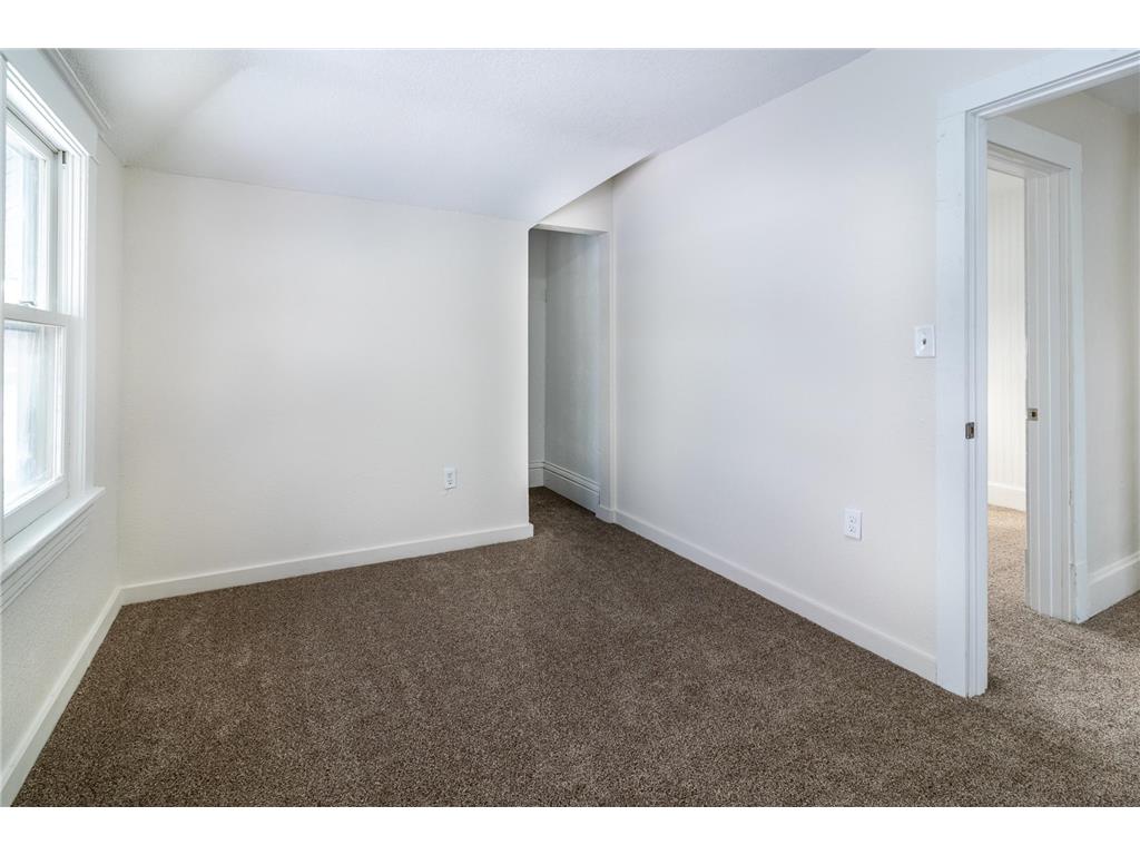 847 32nd Avenue N, Saint Cloud, MN, 56303 | MLS: 7010400 | Edina Realty