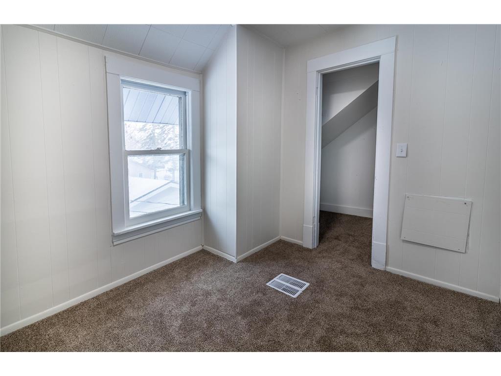 847 32nd Avenue N, Saint Cloud, MN, 56303 | MLS: 7010400 | Edina Realty