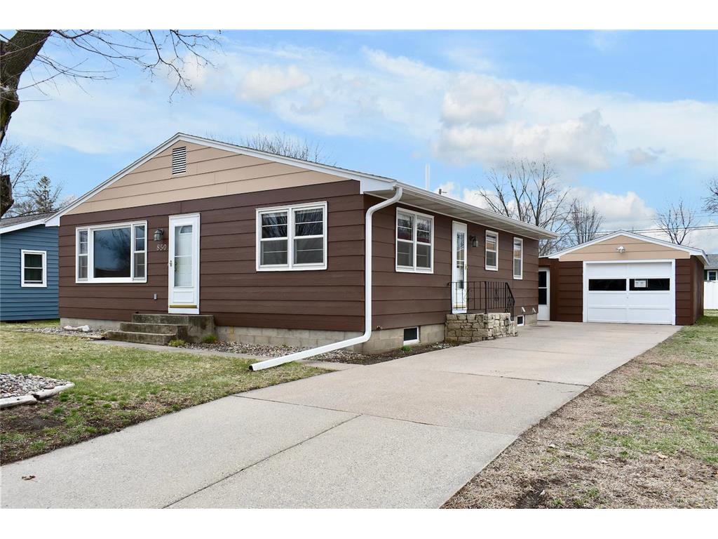 850 47th Avenue, Goodview, MN, 55987 | MLS: 6515944 | Edina Realty