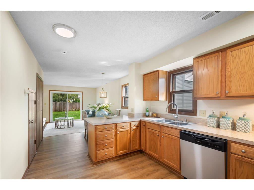 854 Woodgate Drive #217, Vadnais Heights, MN, 55127 | MLS: 6587739 ...