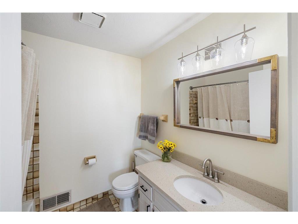 8555 175th Street E, Credit River, MN, 55372 | MLS: 6617318 | Edina Realty