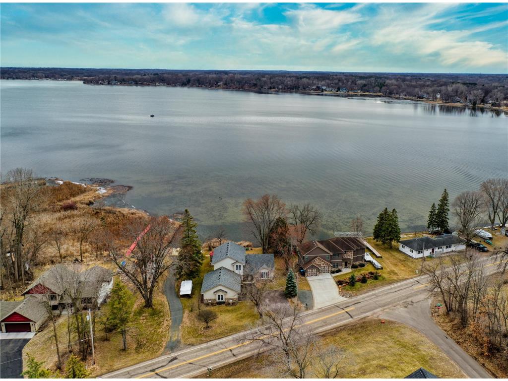 8571 N Shore Trail N, Forest Lake, MN, 55025 | MLS: 6492370 | Edina Realty
