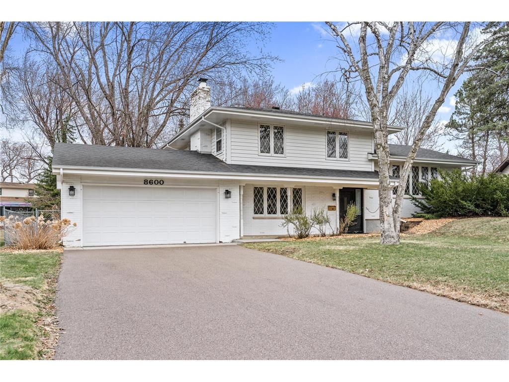 8600 Hopewood Lane N, New Hope, MN, 55427 | MLS: 6701548 | Edina Realty