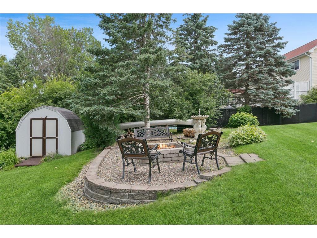 8635 Chanhassen Hills Drive N, Chanhassen, MN, 55317 | MLS: 6741070 ...