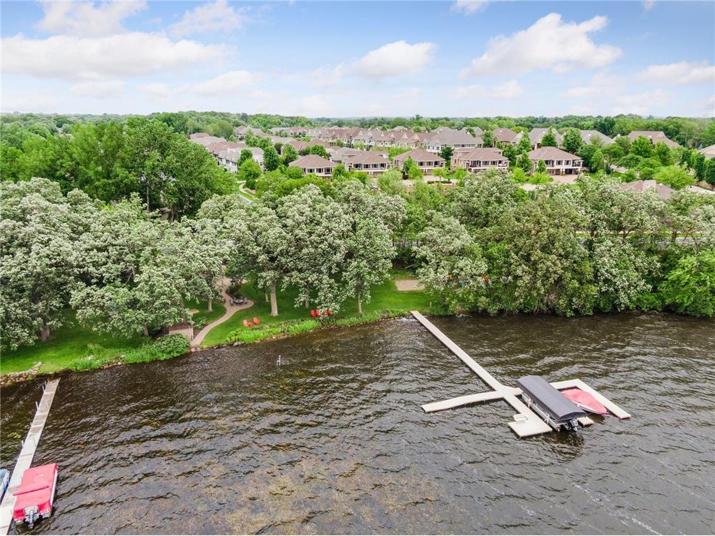 8652 Lake Riley Drive, Chanhassen, MN, 55317 | MLS: 6551782 | Edina Realty