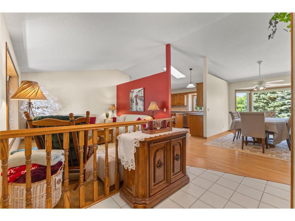 8689 Jenner Lane S, Cottage Grove, MN, 55016 | MLS: 6757411 | Edina Realty