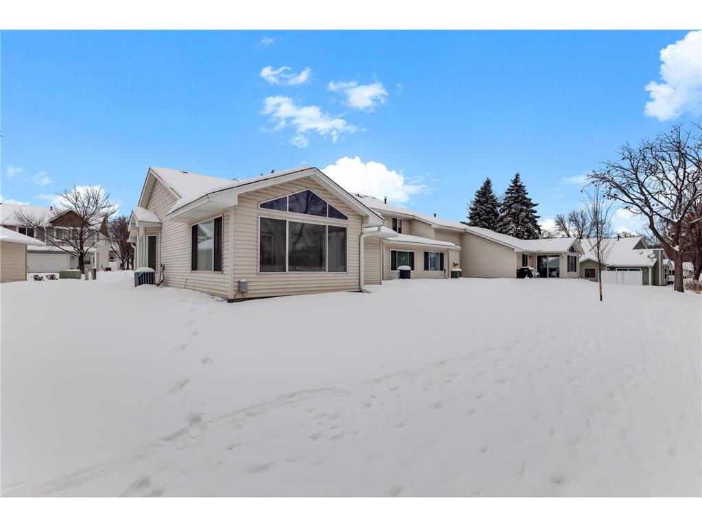 8747 Norway Street NW, Coon Rapids, MN, 55433 | MLS: 6826199 | Edina Realty