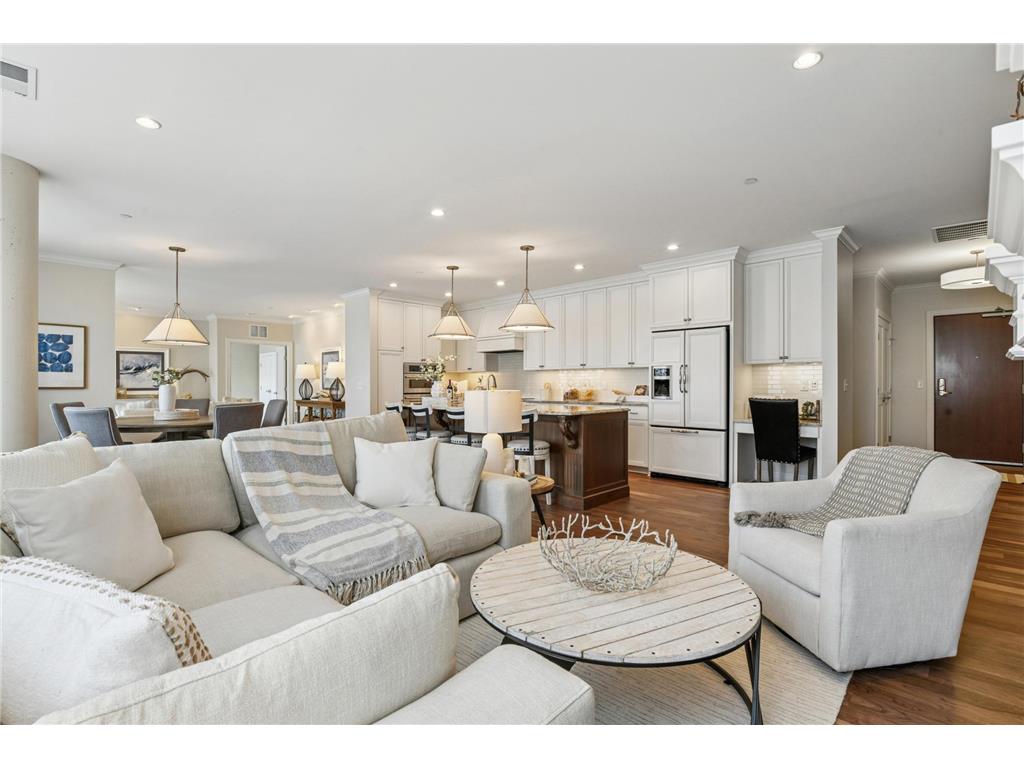 875 Lake Street N #318, Wayzata, MN, 55391 | MLS: 6747029 | Edina Realty