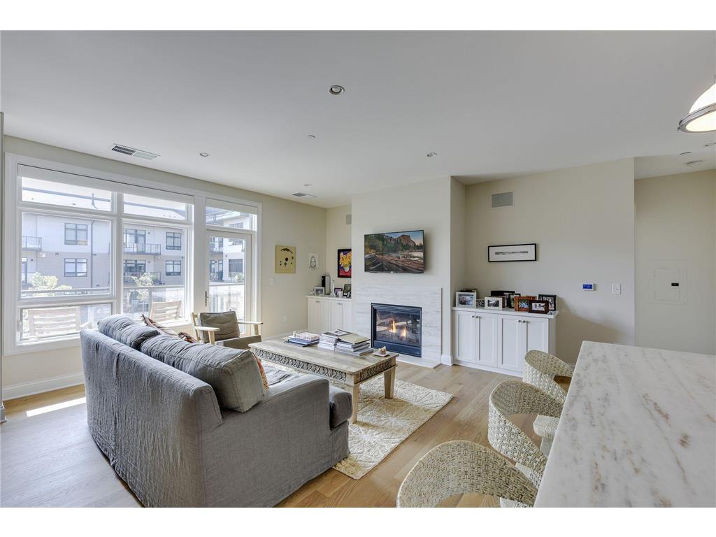 875 Lake Street N #320, Wayzata, MN, 55391 | MLS: 7772235 | Edina Realty