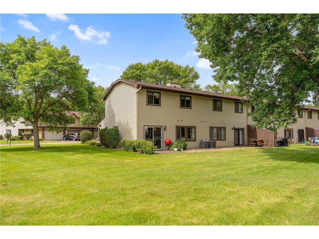 8775 Maplebrook Parkway N, Brooklyn Park, MN, 55445 | MLS: 6759116 ...