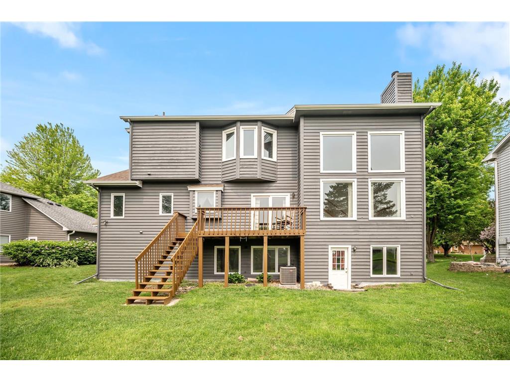 8798 Fountain Lane N, Maple Grove, MN, 55311 | MLS: 6751080 | Edina Realty