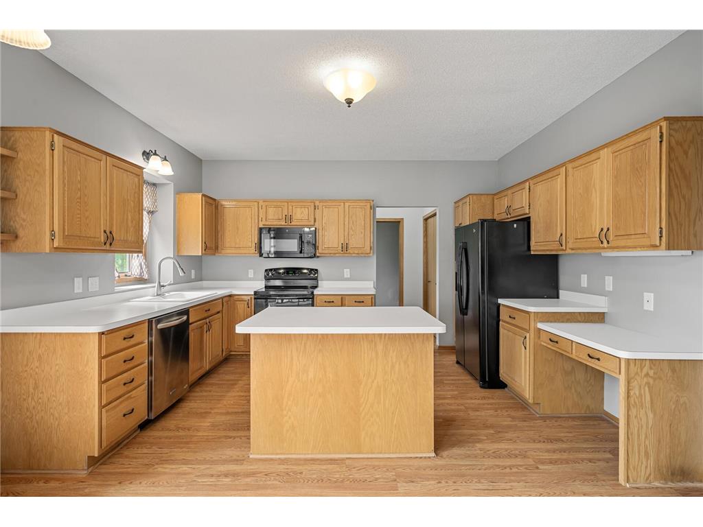 8798 Fountain Lane N, Maple Grove, MN, 55311 | MLS: 6751080 | Edina Realty