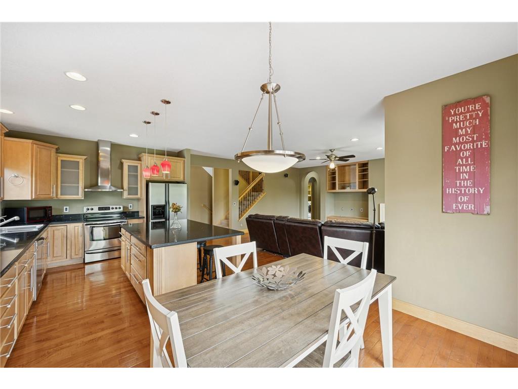 880 Drew Drive, Woodbury, MN, 55129 | MLS: 6787988 | Edina Realty