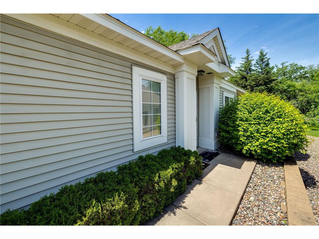 8813 Compton Drive, Inver Grove Heights, MN, 55076 | MLS: 6545439 ...