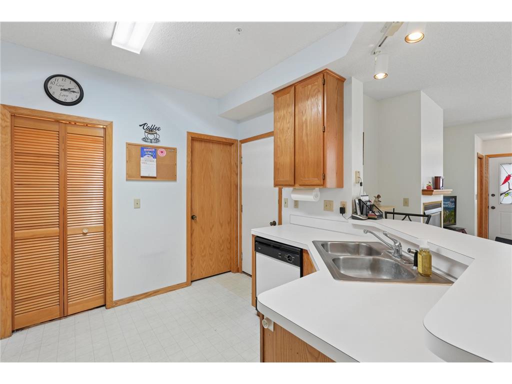 8851 Branson Drive, Inver Grove Heights, MN, 55076 | MLS: 7031583 ...