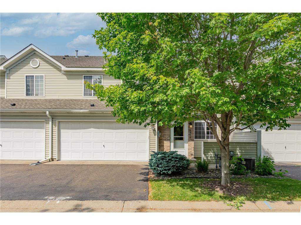 8878 Spring Lane, Woodbury, MN, 55125 | MLS: 6749902 | Edina Realty