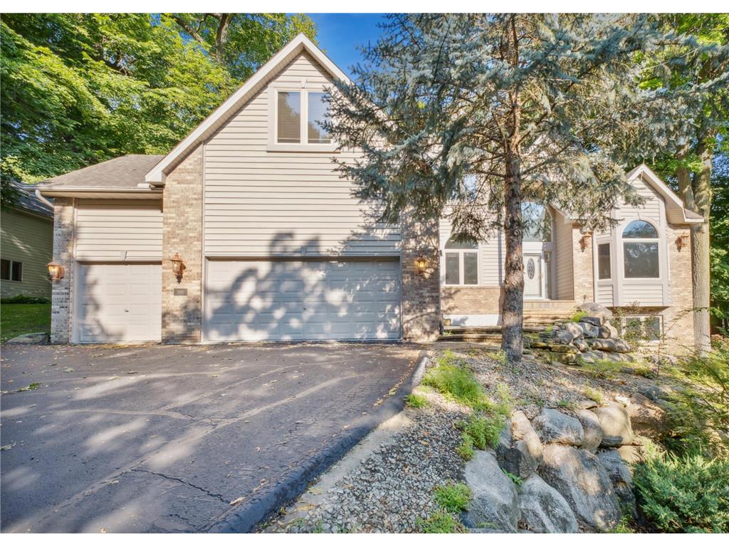 8941 Vandegriff Way, Maple Grove, MN, 55311 | MLS: 6672307 | Edina Realty