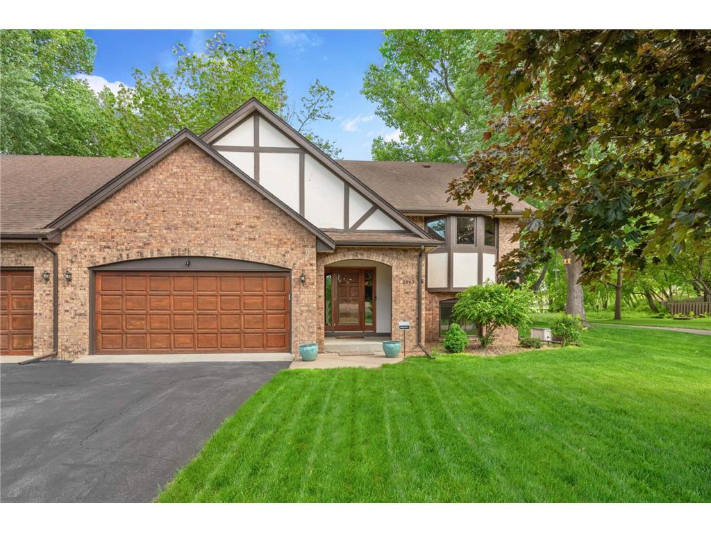 8967 Preserve Boulevard, Eden Prairie, MN, 55347 | MLS: 6535395 | Edina ...